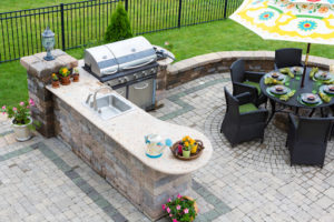 Outdoor Kitchen Equipment Checklist: Choosing Appliances for Your ...