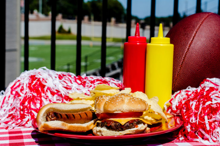 Ultimate Guide to Tailgating – The Best Items to Bring